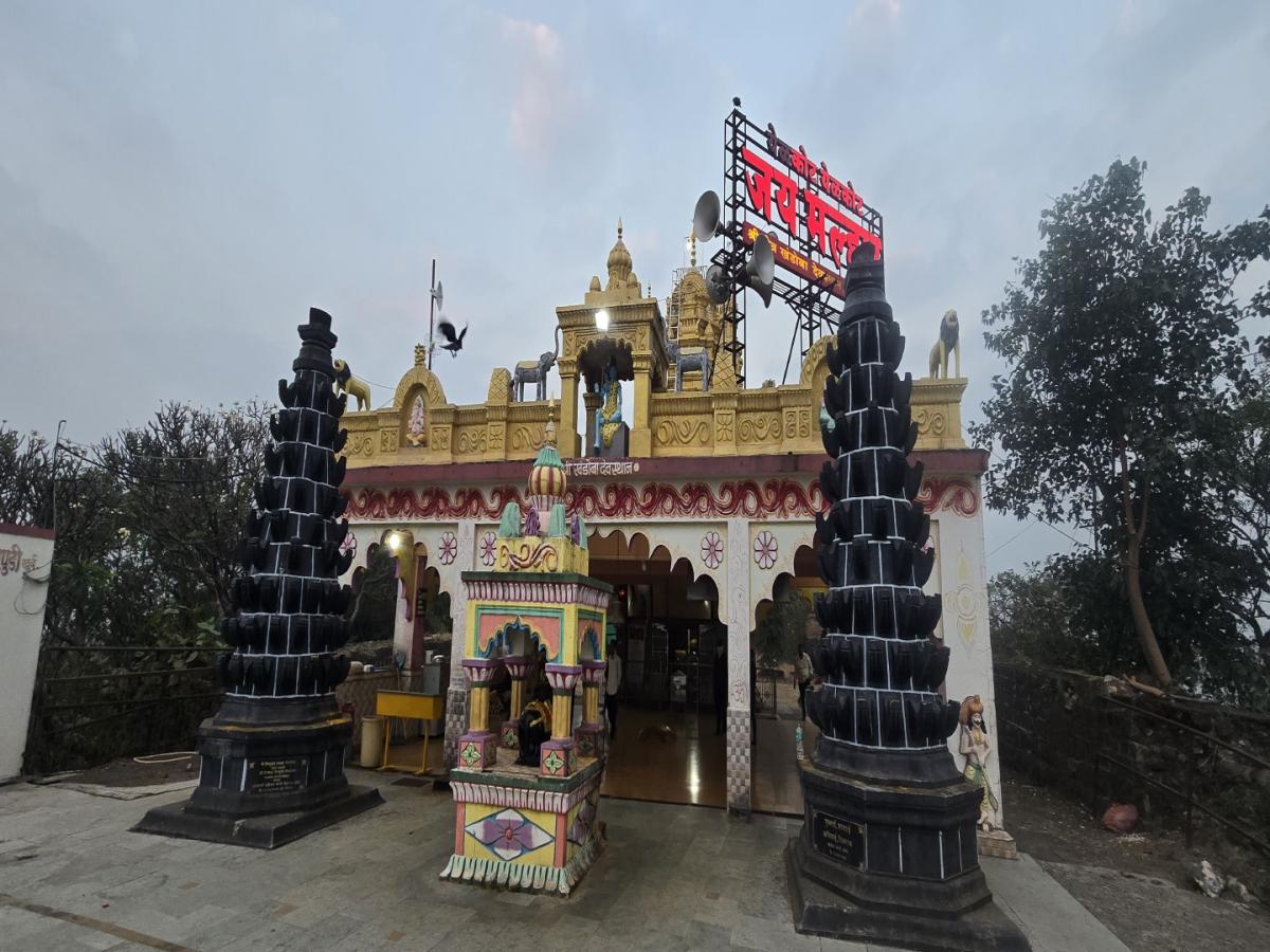 २१ किलो चांदी, मुकुट, सिंहासन; खरपुडी खंडोबा मंदिरात चाळीस लाखांची चोरी ...