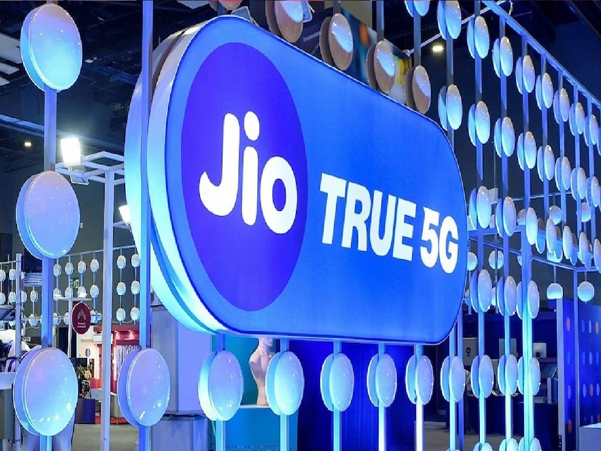 Jio ने लॉन्च केले नवीन 5G बूस्टर प्लॅन; फक्त 51 रुपयांत मिळेल अनलिमिटेड ...