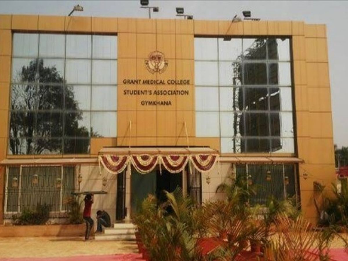 धूळखात पडलेला जे.जे. जिमखाना कात टाकणार, नूतनीकरणासाठी १४ कोटी ८८ लाख ...