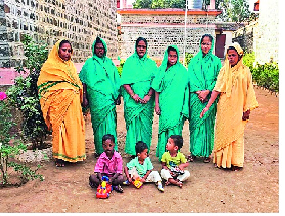 गजाआडच्या जगात निरागस हास्याचा किलबिलाट : कळंबा कारागृहातील माणुसकी ...