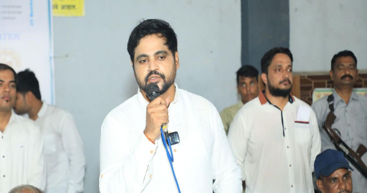 कल्याण पूर्वेत महायुतीचा वाद विकोपाला; महेश गायकवाड निवडणूक लढण्याच्या ...