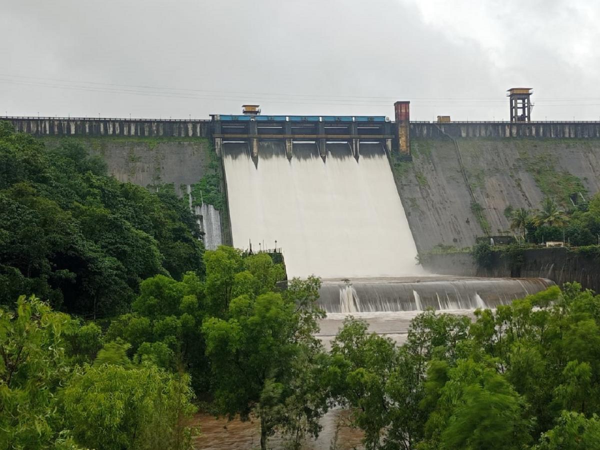 Kolhapur: काळम्मावाडीतून ९१०० क्युसेकने विसर्ग, धरणात ८५.९३ टक्के ...