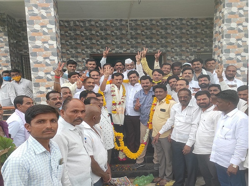 कन्नड पंचायत समितीच्या उपसभापतीपदी भाजपचे सुनिल निकम बिनविरोध ...