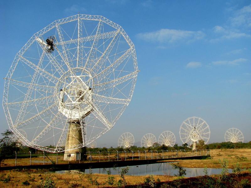 आकाशगंगा समूहाची तपशीलवार प्रतिमा टिपण्यात खोडदच्या GMRT ला यश Pune Marathi News | Khodad GMRT ...