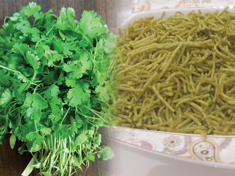 दिवाळीत घरी केलेली शेव हवीच; मग या दिवाळीत करुन पहा ही खमंग सुरेख ...