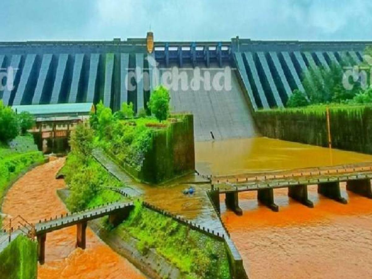 नवजाच्या पर्जन्यमानाने पार केला पाच हजार मिलीमीटरचा टप्पा, कोयनेतून ...