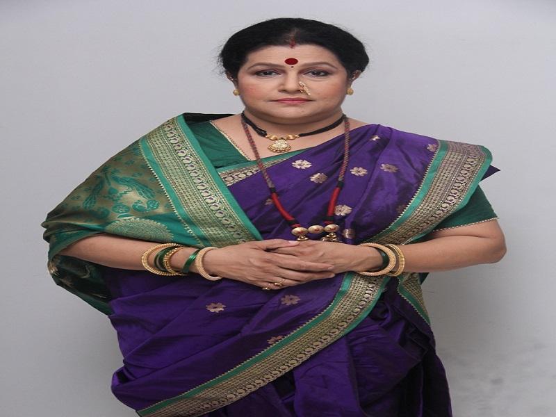 ‘वास्तवाचं भान ठेऊन अभिनयक्षेत्रात उतरा’-अभिनेत्री सविता प्रभूणे ...