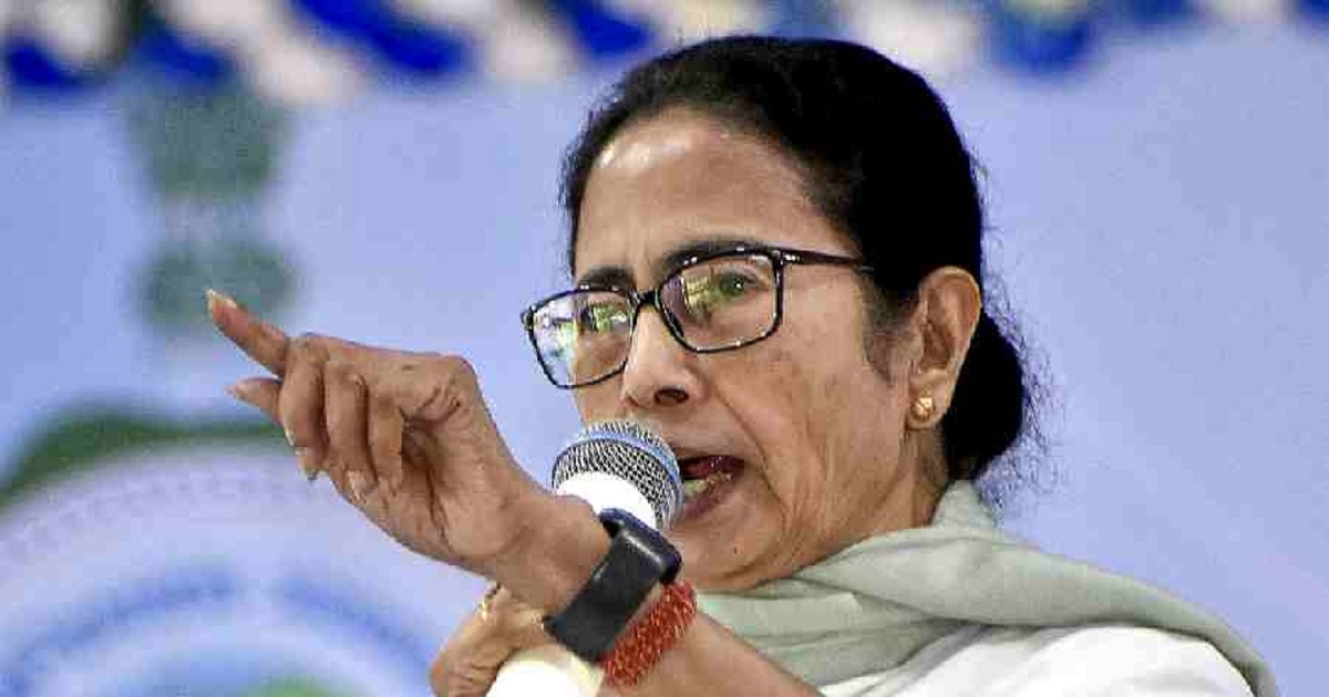बंगालच्या राज्यपालांनी ममता बॅनर्जींना पाठवली 11 कोटींची नोटीस, आणखी 3 ...