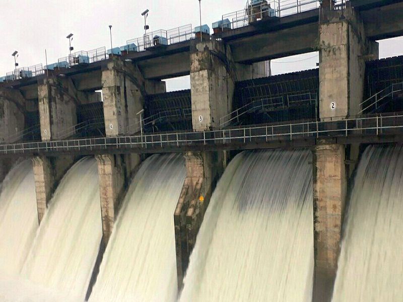 दोन वर्षांनंतर मांजरा धरण तुडुंब; सिंचनाला मिळणार पाणी, १८ हजार हेक्टर ...