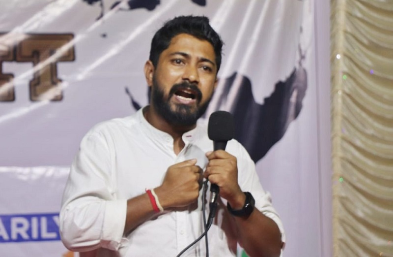 संवेदनशील विषयांना फोडणार वाचा: आरजी - Marathi News | sensitive topics ...