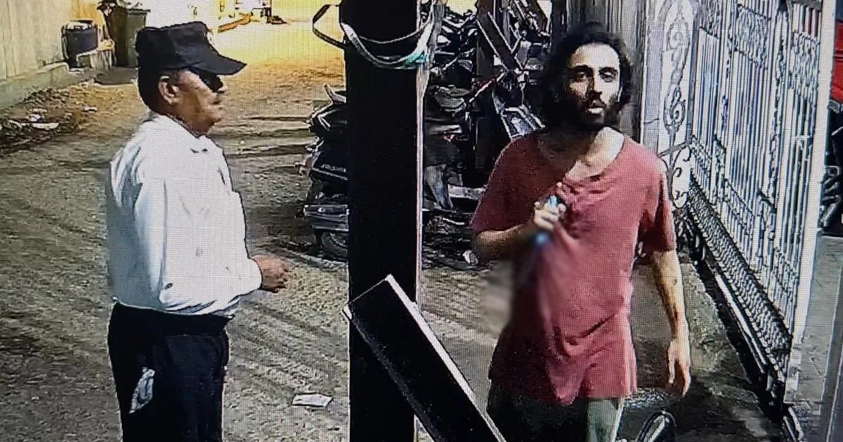 कलमा वाचता येतो का? विचारले अन् सुरक्षा रक्षकांवर चालवला चाकू; मीरा ...