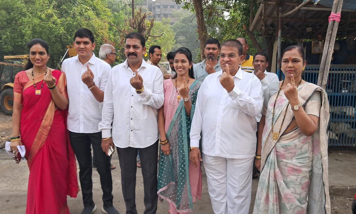 देशाच्या विकासासाठी मतदार महायुतीच्याच बाजूने उभे राहणार: आमदार ...