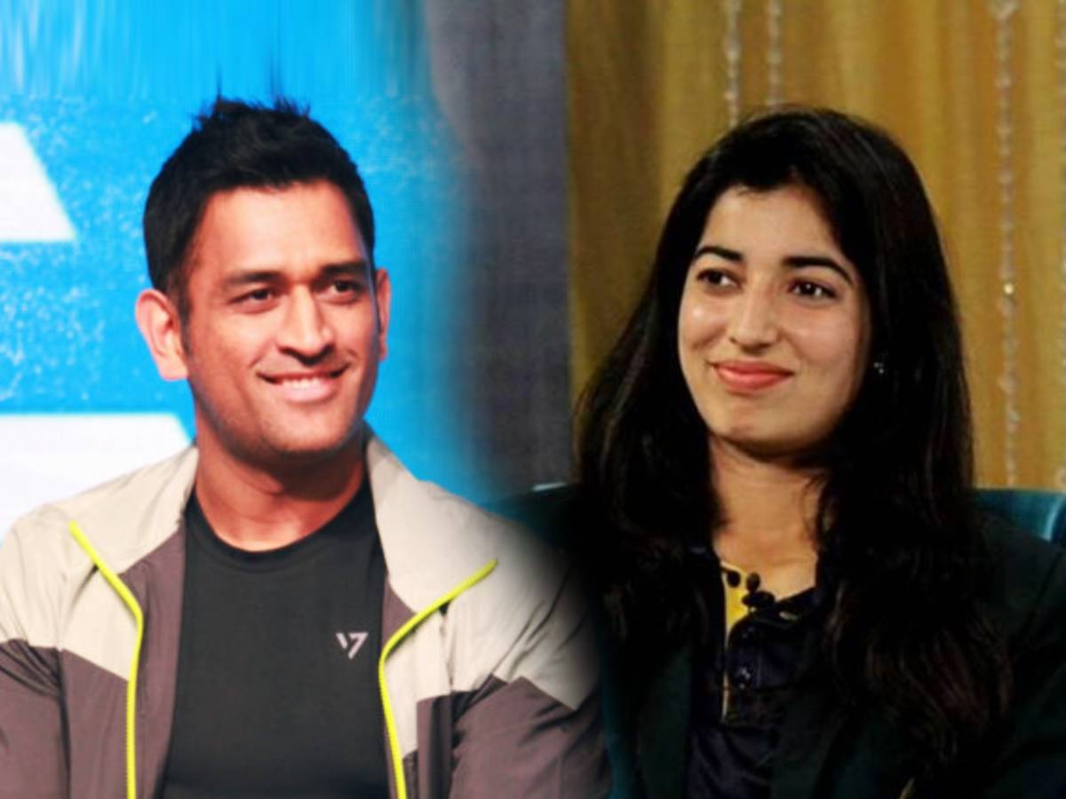 पाकिस्तानची अलिया रियाज नक्की आहे तरी कोण? MS धोनीशी काय आहे कनेक्शन ...