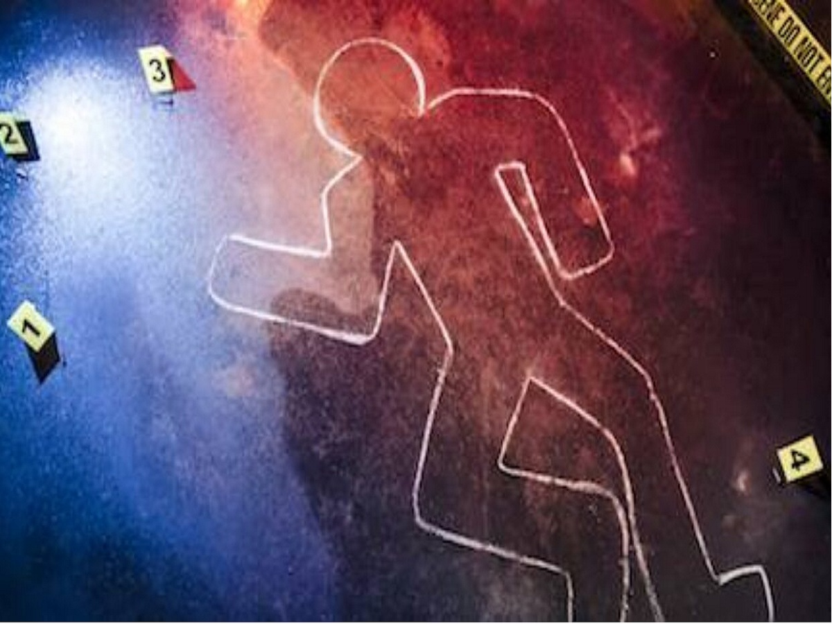 आईच्या मदतीने मुलांनी केला वडिलाचा खून; पोलिस तपासात कळले धक्कादायक ...