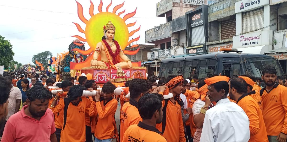 मूर्तिजापूरात शिवभक्तांचा जल्लोष; शहरात निघाली कावड यात्रा Akola ...