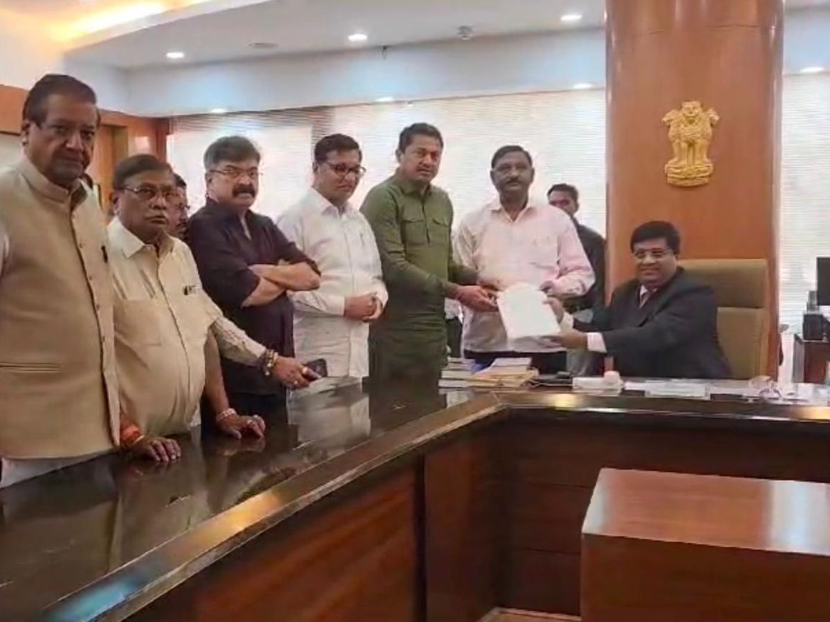 "आमदार गैरहजेरीच्या केवळ अफवा, चंद्रकांत हंडोरे सर्वाधिक मतांनी विजय ...