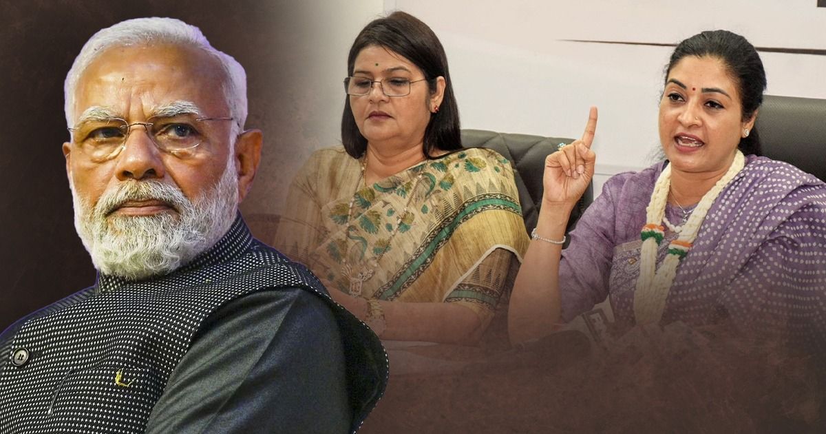 मुंबई दौऱ्यादरम्यान पंतप्रधान नरेंद्र मोदी यांना महिला काँग्रेस काळे ...