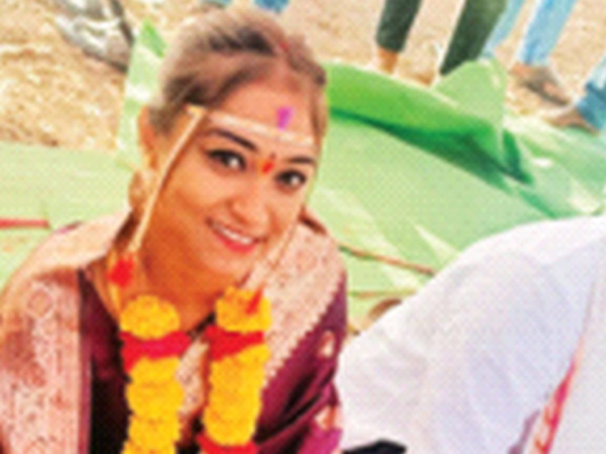 ‘डॉली की डोली’चा पोलिसांकडून पर्दाफाश, नवरदेवाच्या घरातील पैसे, दागिने ...