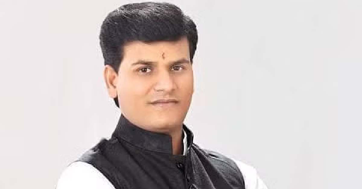 बडनेरातून रवी राणांची उमेदवारी जाहीर; भाजपचा एक गट अस्वस्थ Amravati ...