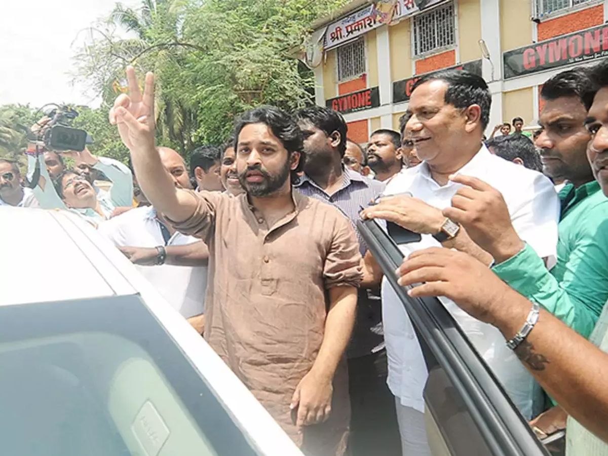 खासदारकीचे खरे नाही? कोकण पदवीधरसाठी नीलेश राणे इच्छुक? निरंजन डावखरे ...