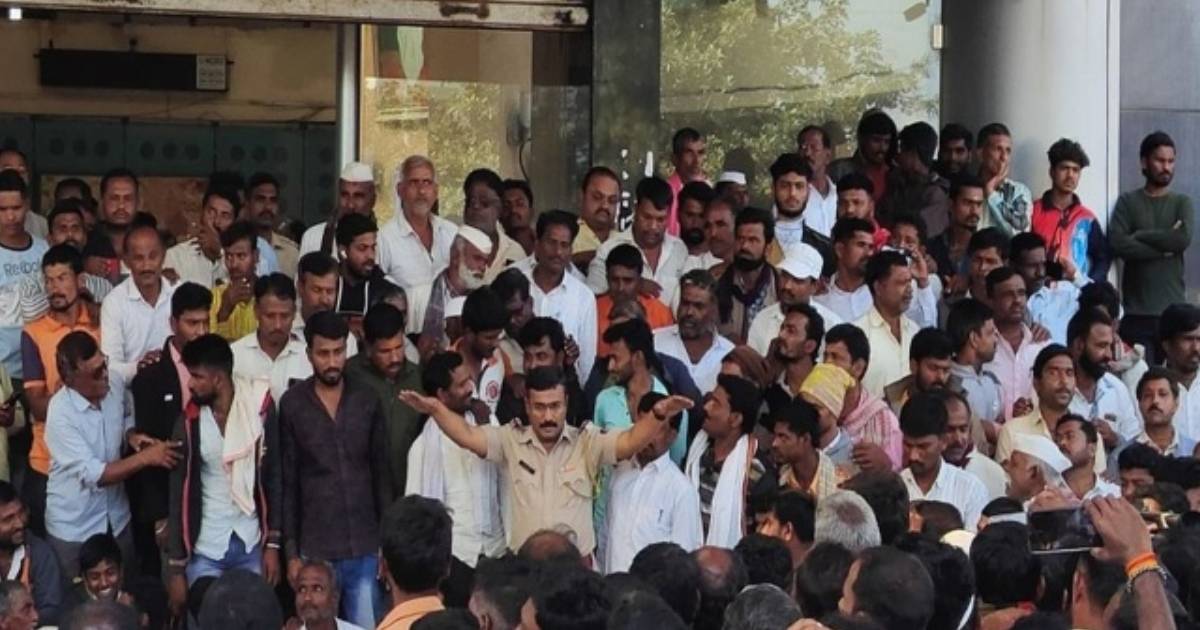भाव द्या हो, भाव द्या! शेतमालाला भाव द्या! राज्यभरात शेतकऱ्यांची ...
