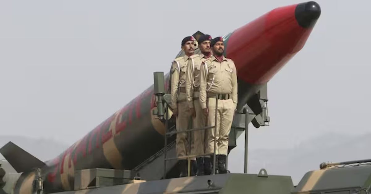 पाकिस्तान तयार करतंय अमेरिकेपर्यंत मारा करणारं अण्वस्त्रवाहू क्षेपणास्त्र, अमेरिकेच्या अहवालातून ...