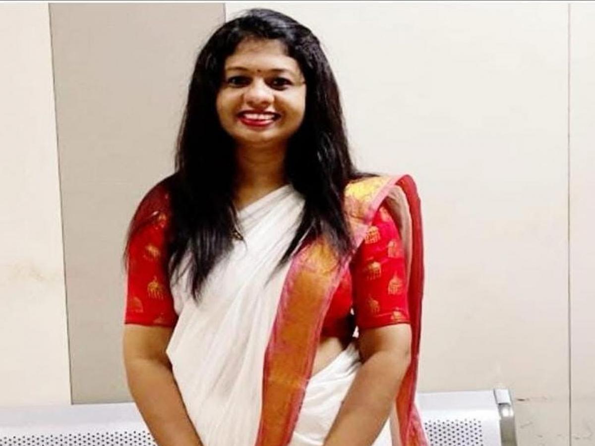 Thane: ठाणे जिल्हाधिकाऱ्यांच्या स्वीय सहाय्यक पल्लवी सरोदे यांचे अपघाती निधन Thane Marathi News ...