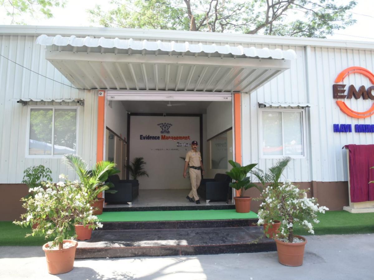 पनवेलमध्ये आधुनिक मुद्देमाल कक्ष Navi mumbai Marathi News | Modern Room ...