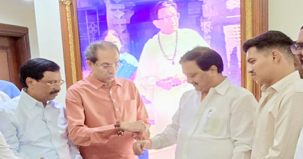 एकेकाळी राणेंना आव्हान देणारा शिवसैनिक ठाकरे गटात परशुराम उपरकर यांनी हाती बांधलं शिवबंधन