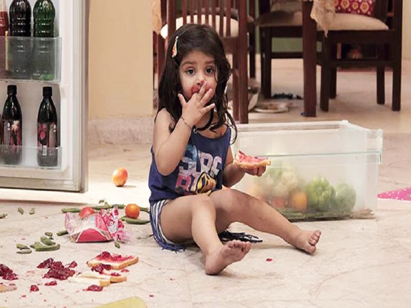 Pihu Movie Review : प्रत्येक आई-वडिलांचे डोळे उघडणारी ‘पीहू’ची कहाणी ...