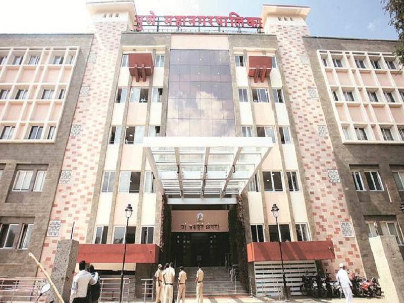 पुणे महापालिकेने २६ लाख चौरस फूट बांधकामावर चालविला हातोडा Pune Marathi ...