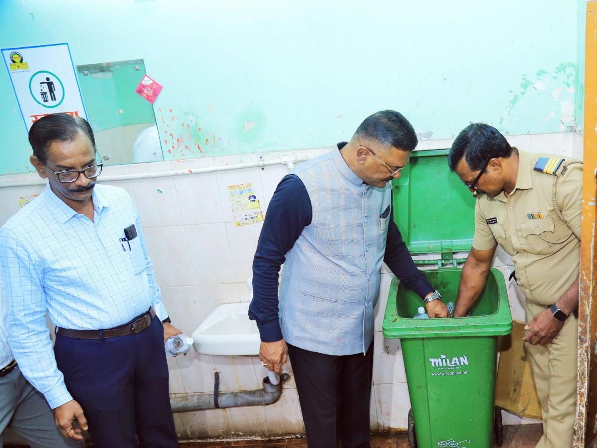 “मद्यपी चालकांवर तातडीने निलंबनाची कारवाई करा”; मंत्री प्रताप सरनाईक ...