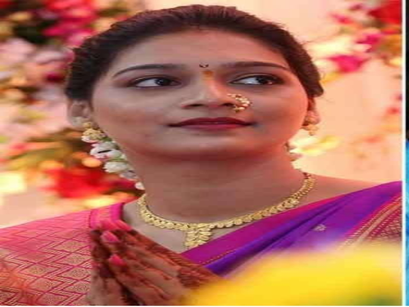 ही आहे विजय चव्हाण यांची भावी सून - Marathi News | Vijay chavan son ...