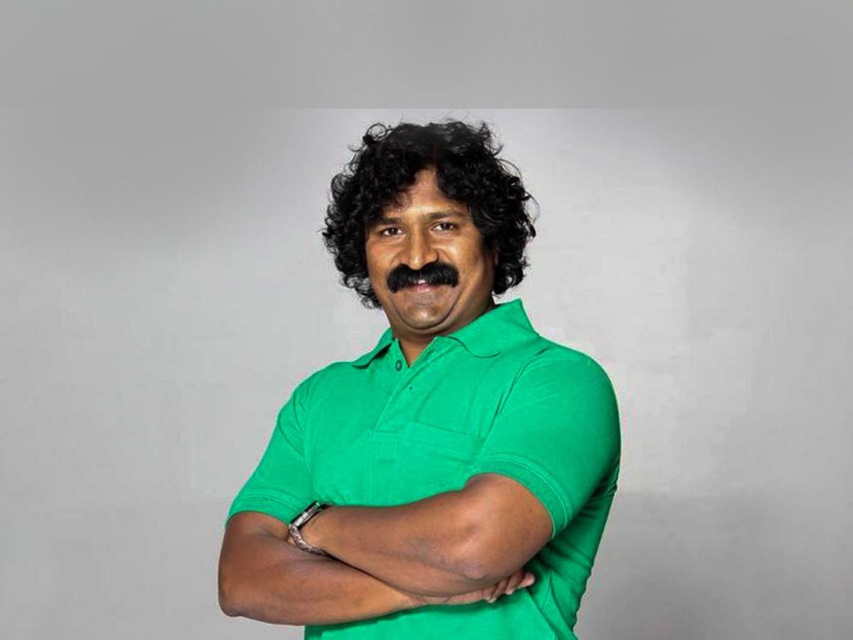 प्रवीण तरडे साऊथच्या या प्रसिद्ध दिग्दर्शकाला मानतात गुरु, ऑफिसमध्ये ...