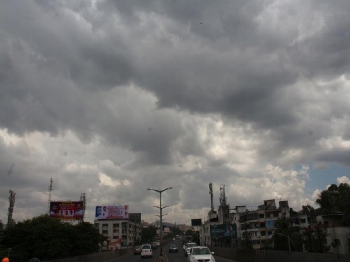 Weather Update : ढगाळ वातावरणामुळे शहरातील थंडी गायब..! Pune Marathi ...