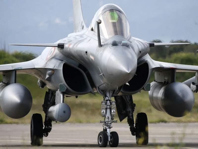 ‘राफेल विमान करारात मोठा भ्रष्टाचार’ - Marathi News | 'Big Corruption ...