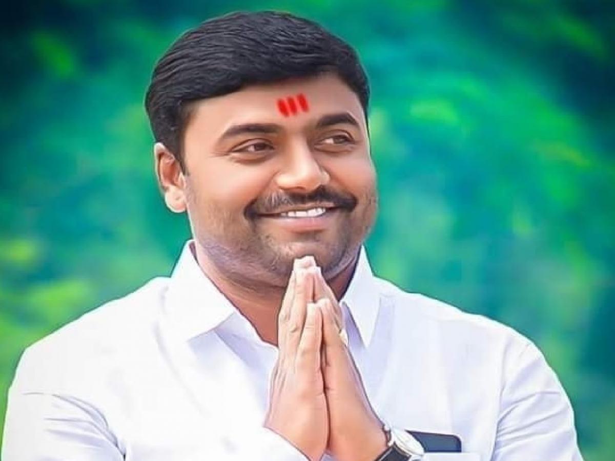 अजित दादांनी पाथरीत ऐनवेळी उमेदवार बदलला; आता आमदार राजेश विटेकर ...