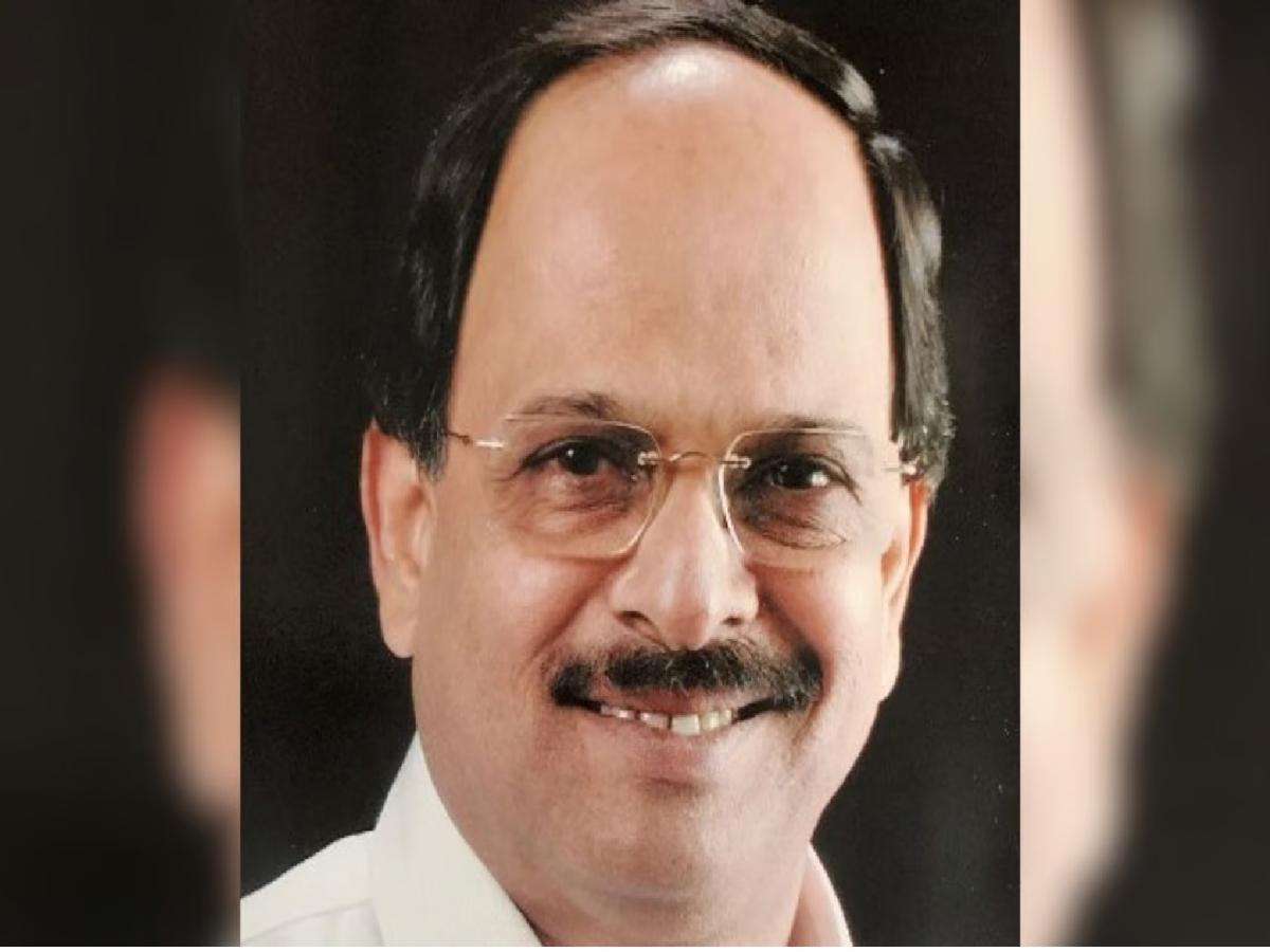 विधान परिषद निवडणूक : पदवीधरमध्ये दुरंगी तर मुंबई शिक्षक मतदारसंघात ... विधान परिषद निवडणूक : पदवीधरमध्ये दुरंगी तर मुंबई शिक्षक मतदारसंघात ...