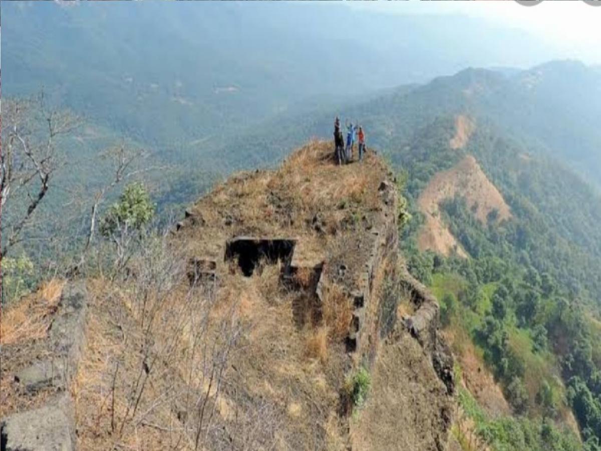 सिंधुदुर्गातून रांगणा गडावर जाण्यासाठी रोप-वे, वनविभागाकडून मागवला ...