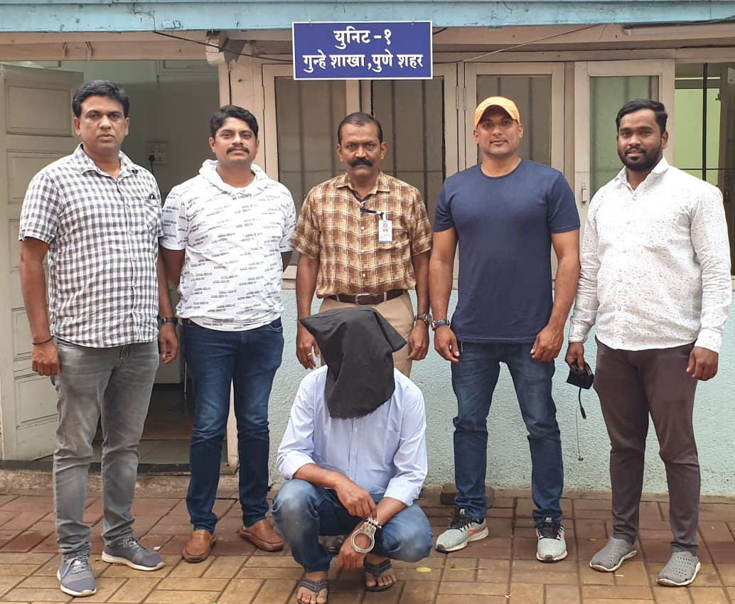 माहिती अधिकार कार्यकर्ता रवींद्र बऱ्हाटेचा साथीदार जेरबंद! मात्र ...