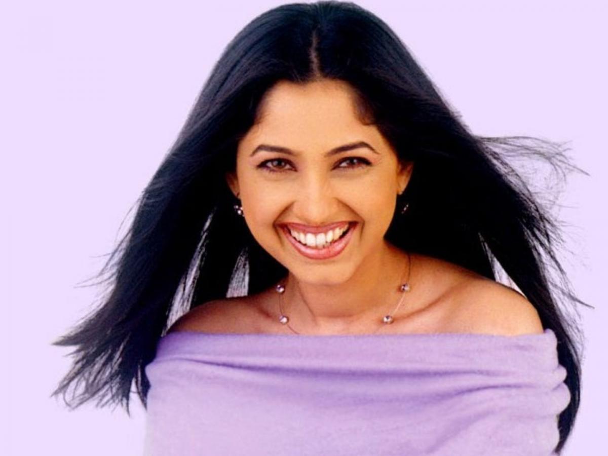 लाइमलाइटपासून दूर आहे राजेश खन्ना आणि डिंपल कपाडियाची दुसरी लेक रिंकी ...