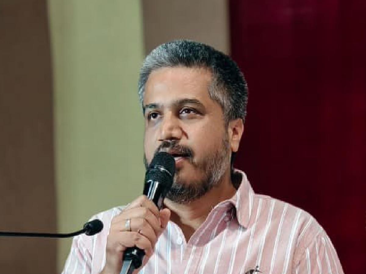 रयत शिक्षण संस्थेच्या उत्तर विभाग चेअरमनपदी आमदार रोहित पवार Satara ...