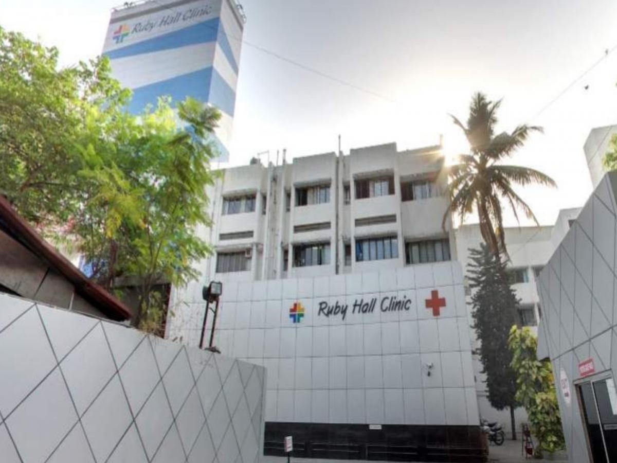 कागदावर मोबाईलचा पासवर्ड लिहून ठेवला; रुबीच्या निवासी युवा डॉक्टरने ...