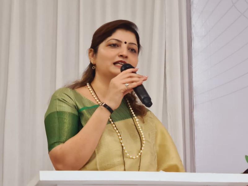 राज्य महिला आयोग पुरुषांच्या नव्हे, समाजातील विकृतीच्या विरोधात ...