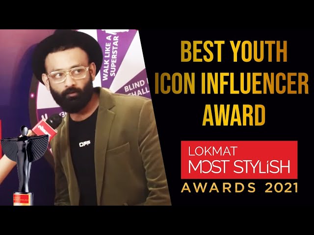 Beyounik wins the Best Youth Icon Influencer Award at Lokmat Most ...