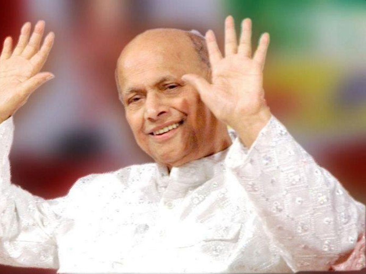 सर्वसामान्यांच्या आयुष्यात क्रांती घडवणारे सद्गुरू श्री वामनराव पै ...