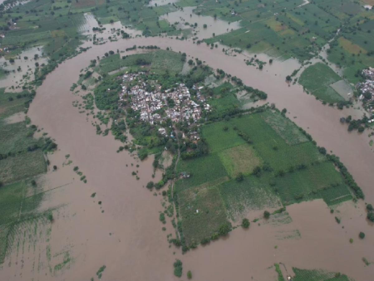 Beed: माजलगाव धरणाचे ११ दरवाजे उघडले, सिंदफणेच्या पुराचा सांडस ...
