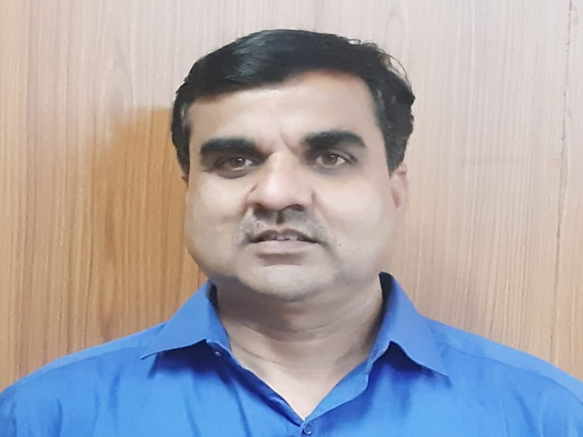 डॉ. संदीप सांगळे एमपीएससीच्या आरोग्य उपसंचालक परीक्षेत राज्यात प्रथम ...