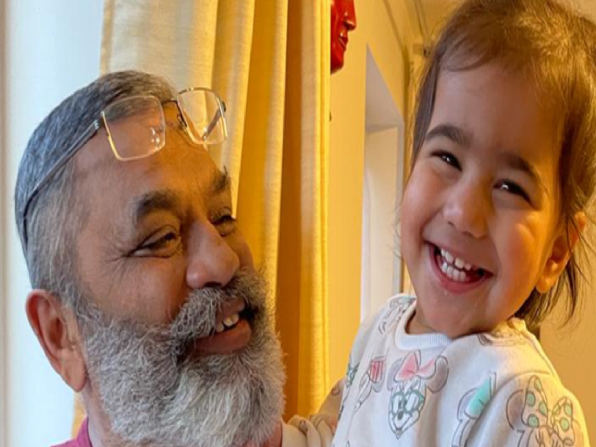 गरोदर लेकीसाठी बापच झाला आई, नाजूक दिवसात लेकीला दिली आईची माया ...