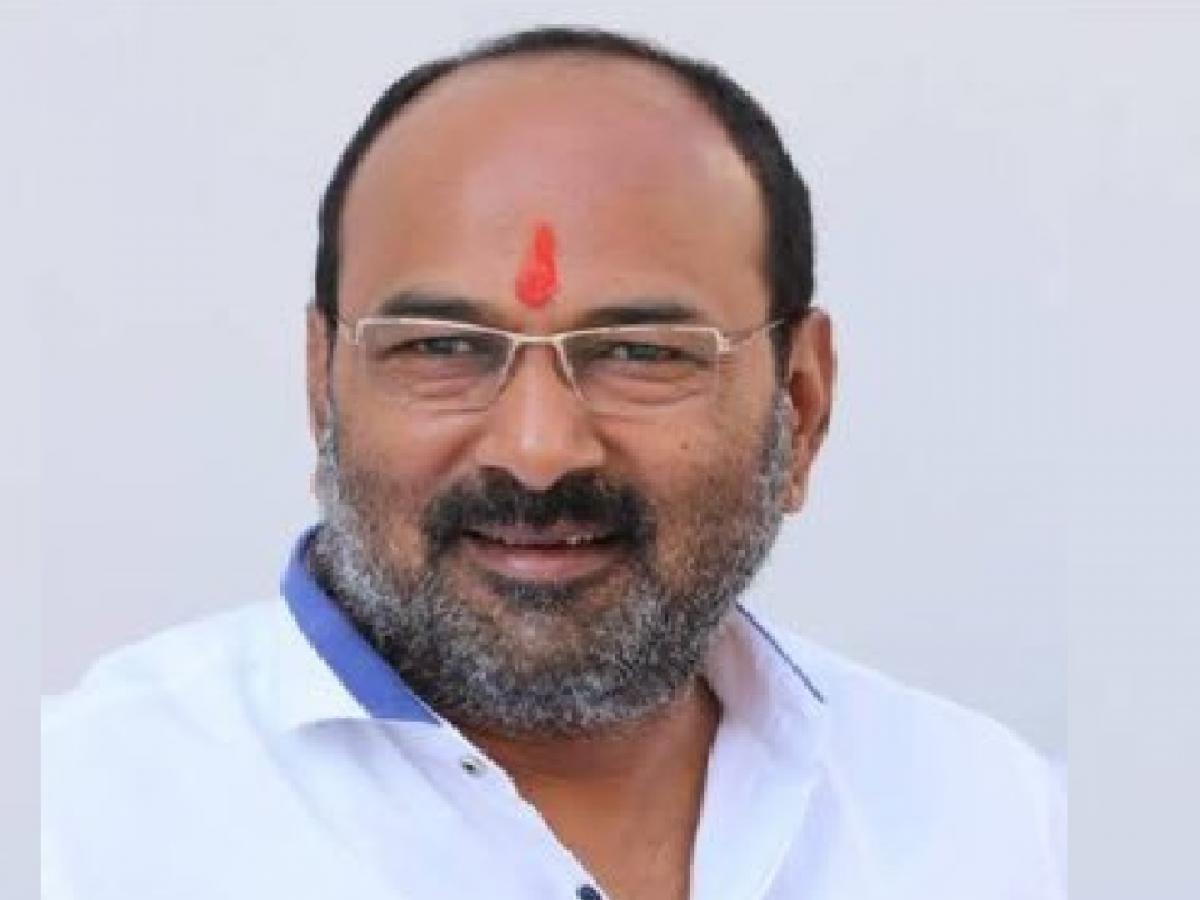 खासदार संजयकाकांचे कार्यकर्ते निम्मे नाराज, निम्मे गायब Sangli Marathi ...